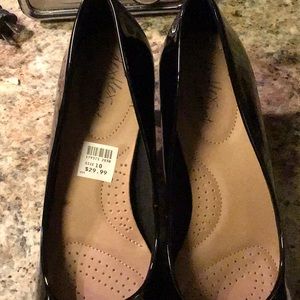 dexflex comfort | Shoes | Ladies Dexflex Comfort Patent Leather Pumps ...